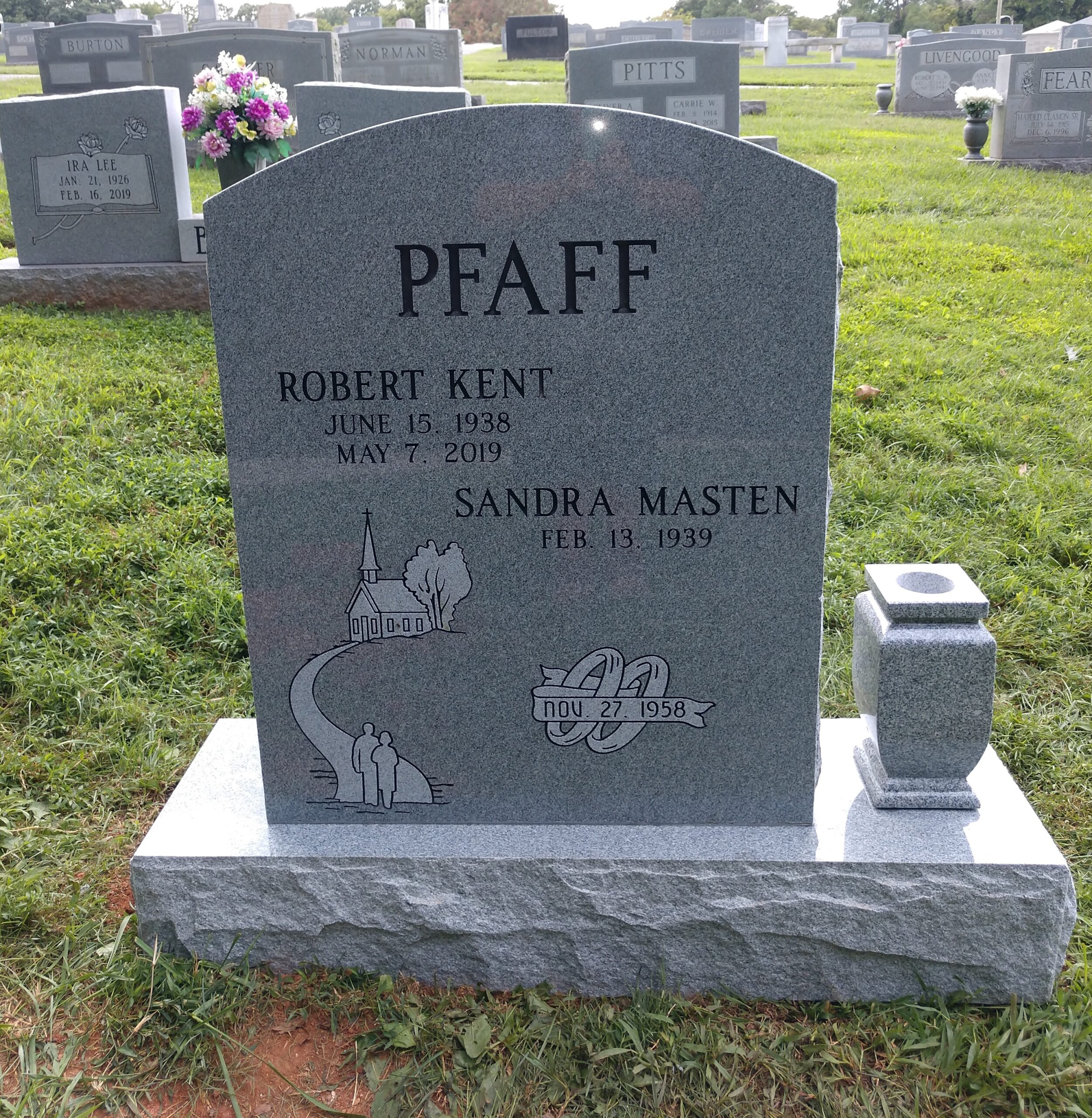 Carved Scenes – Memorial Headstones and Grave Tombstone Markers ...